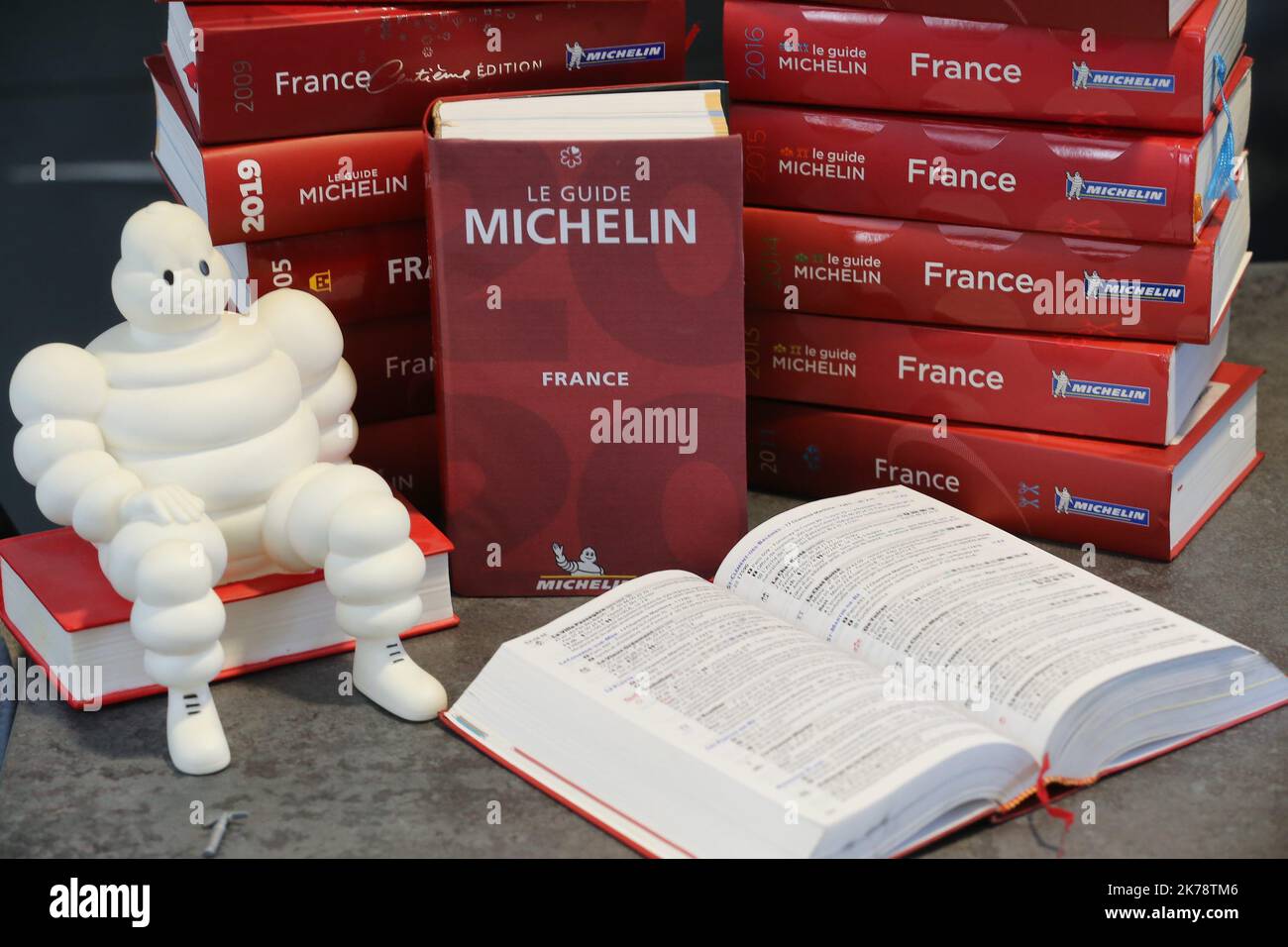 Guide gastronomique michelin hi-res stock photography and images - Alamy