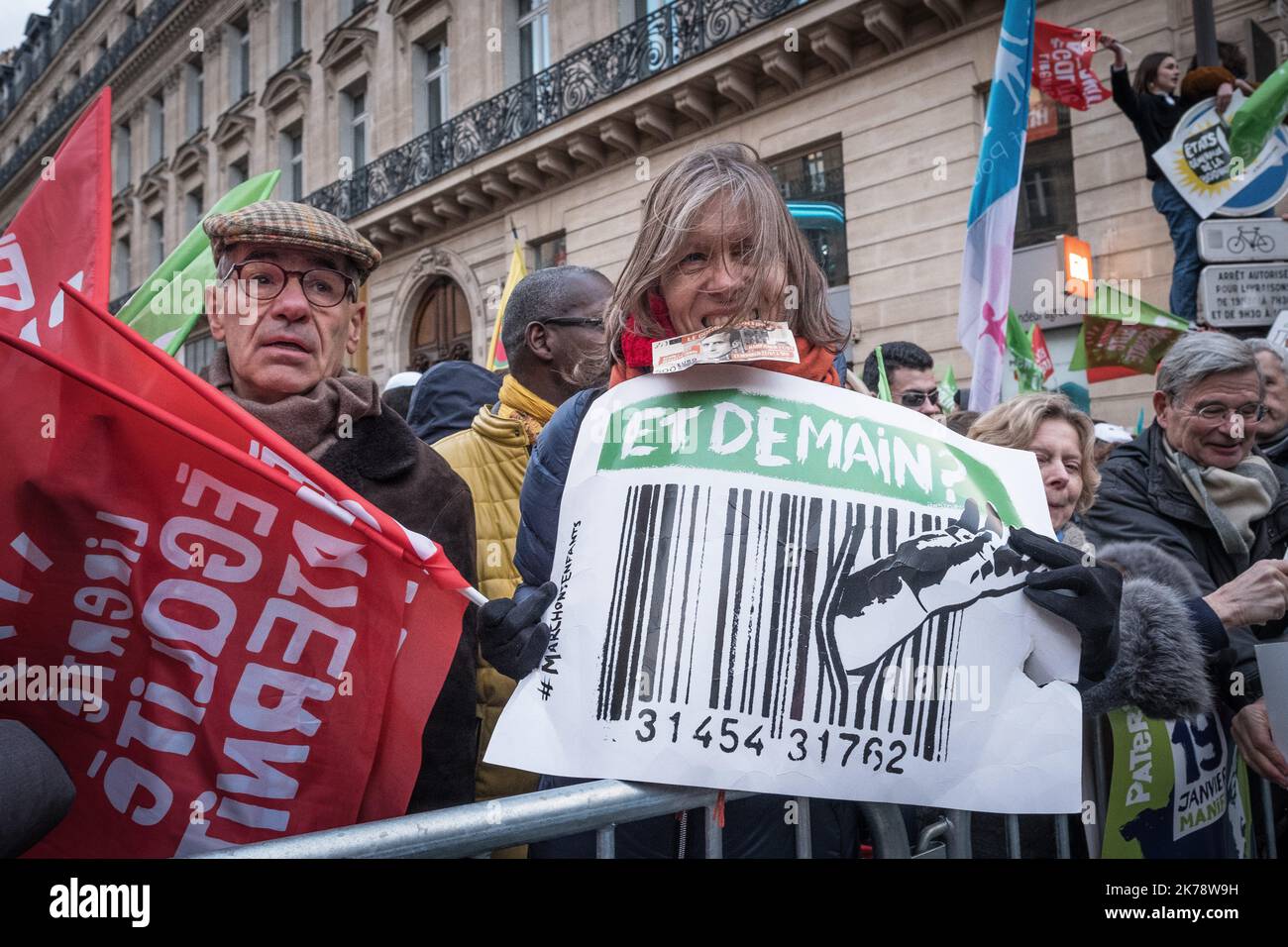 Bioetique hi-res stock photography and images - Alamy