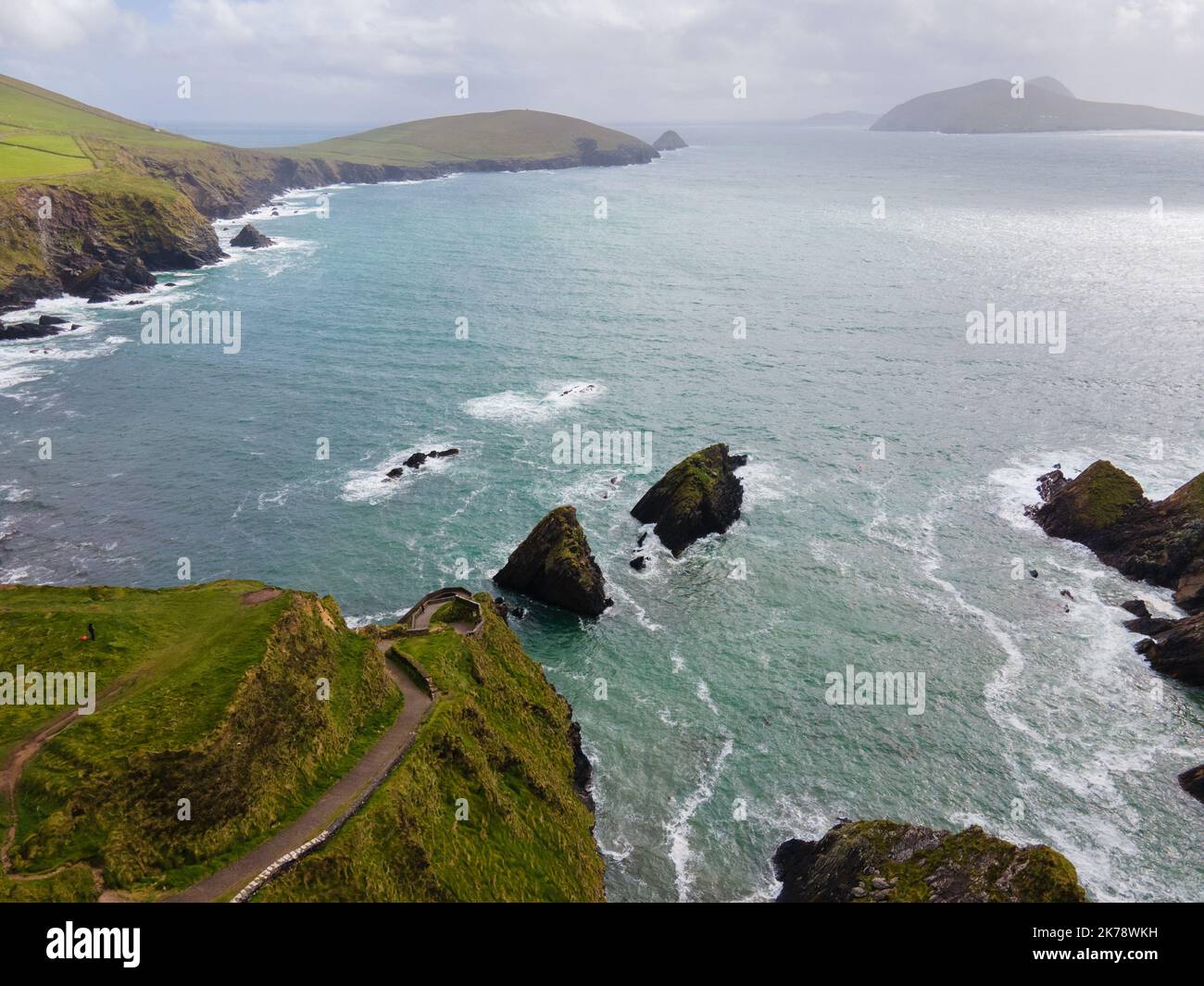 Ireland, County Kerry - Dunquin pier I located over the scenic drive ...
