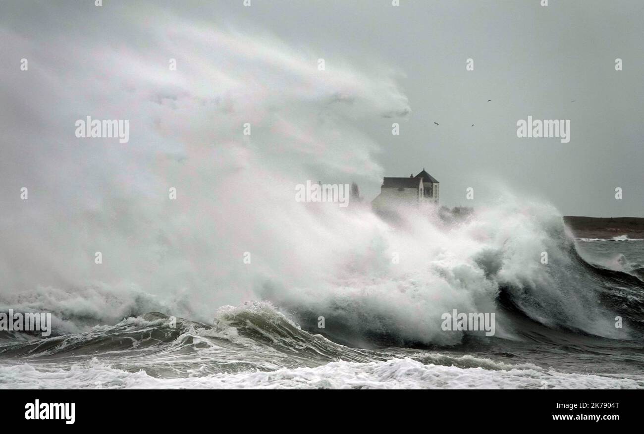 Bad weather and rough sea due to storm Ciara Stock Photo - Alamy
