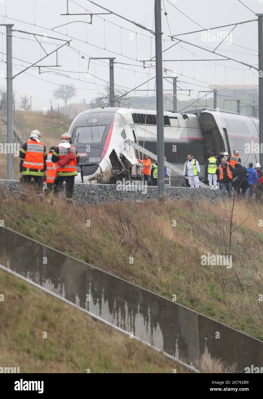 Tgv train accident hi-res stock photography and images - Alamy