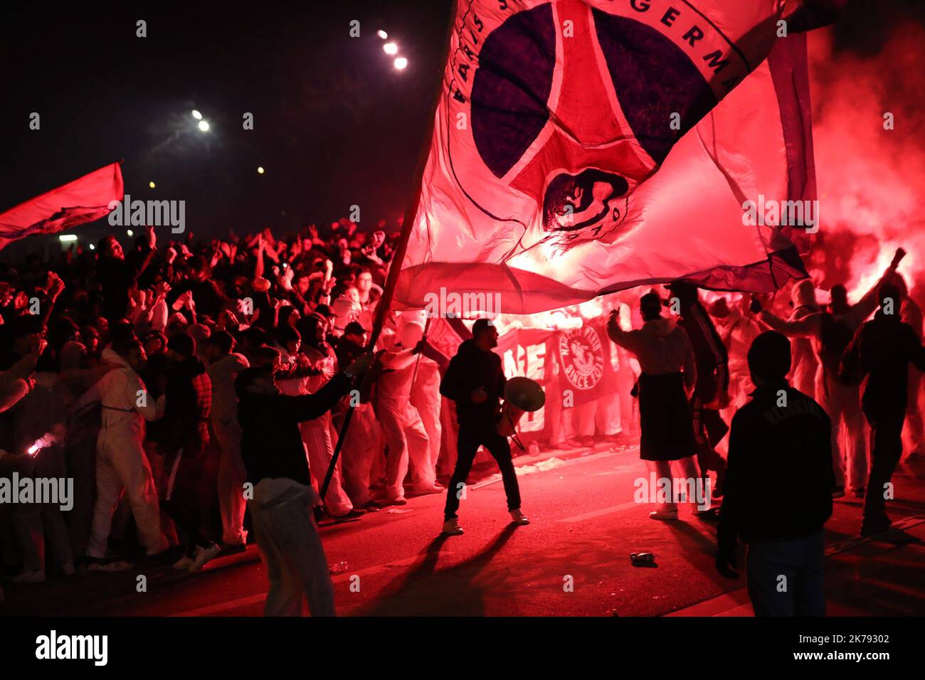 Supporters are in front of the stadium to encourage PSG players Stock ...