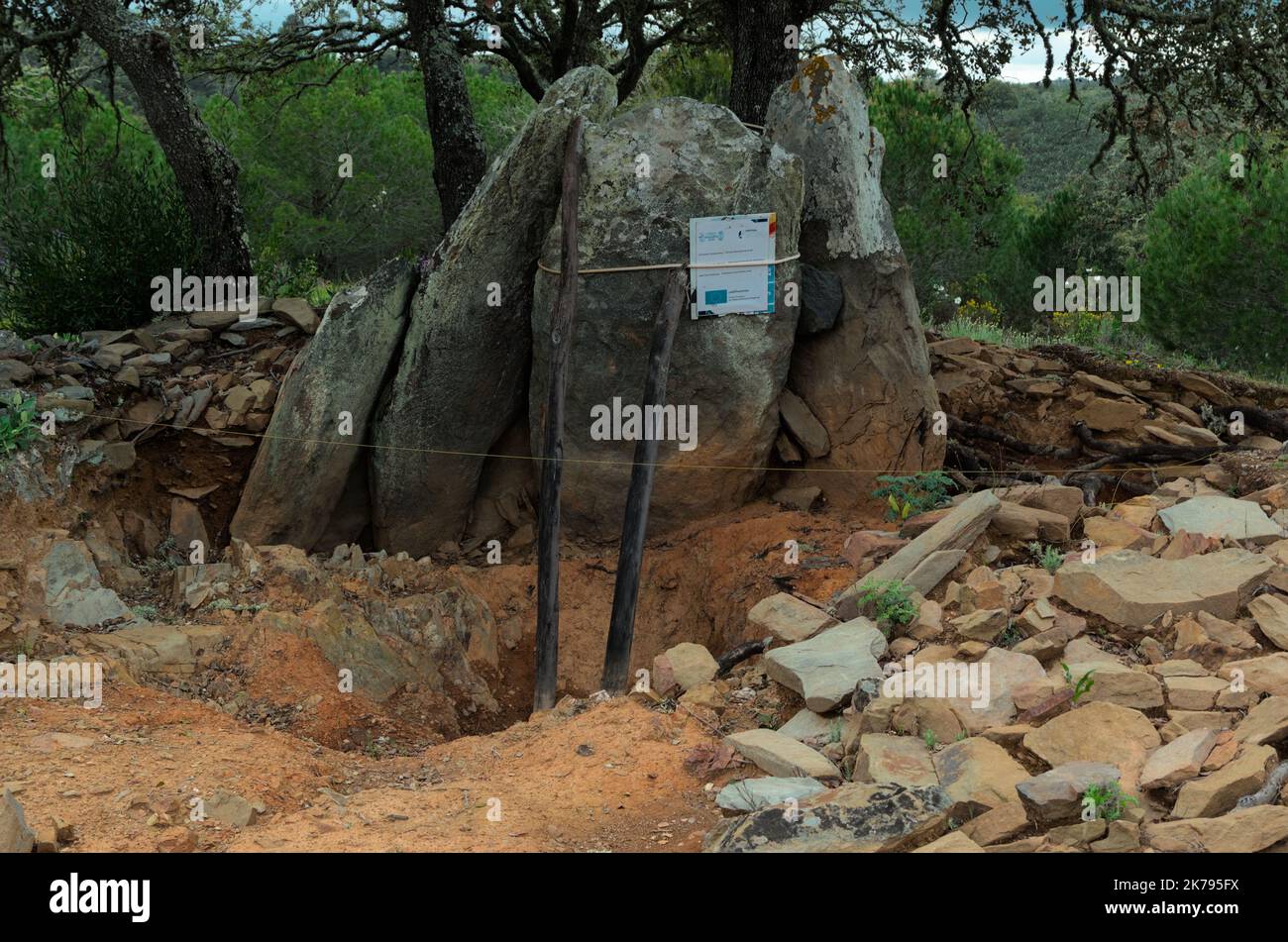 Ruins of megalithic structure hi-res stock photography and images - Alamy