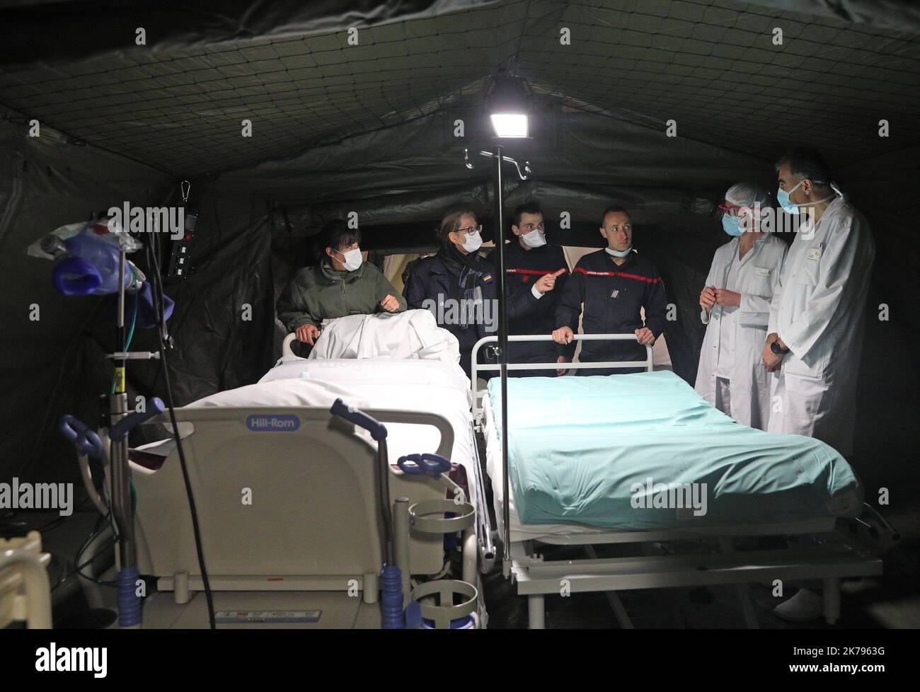 Military field hospital hi-res stock photography and images - Alamy