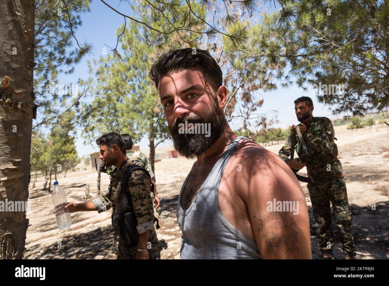 Qui ont rejoint hi-res stock photography and images - Alamy