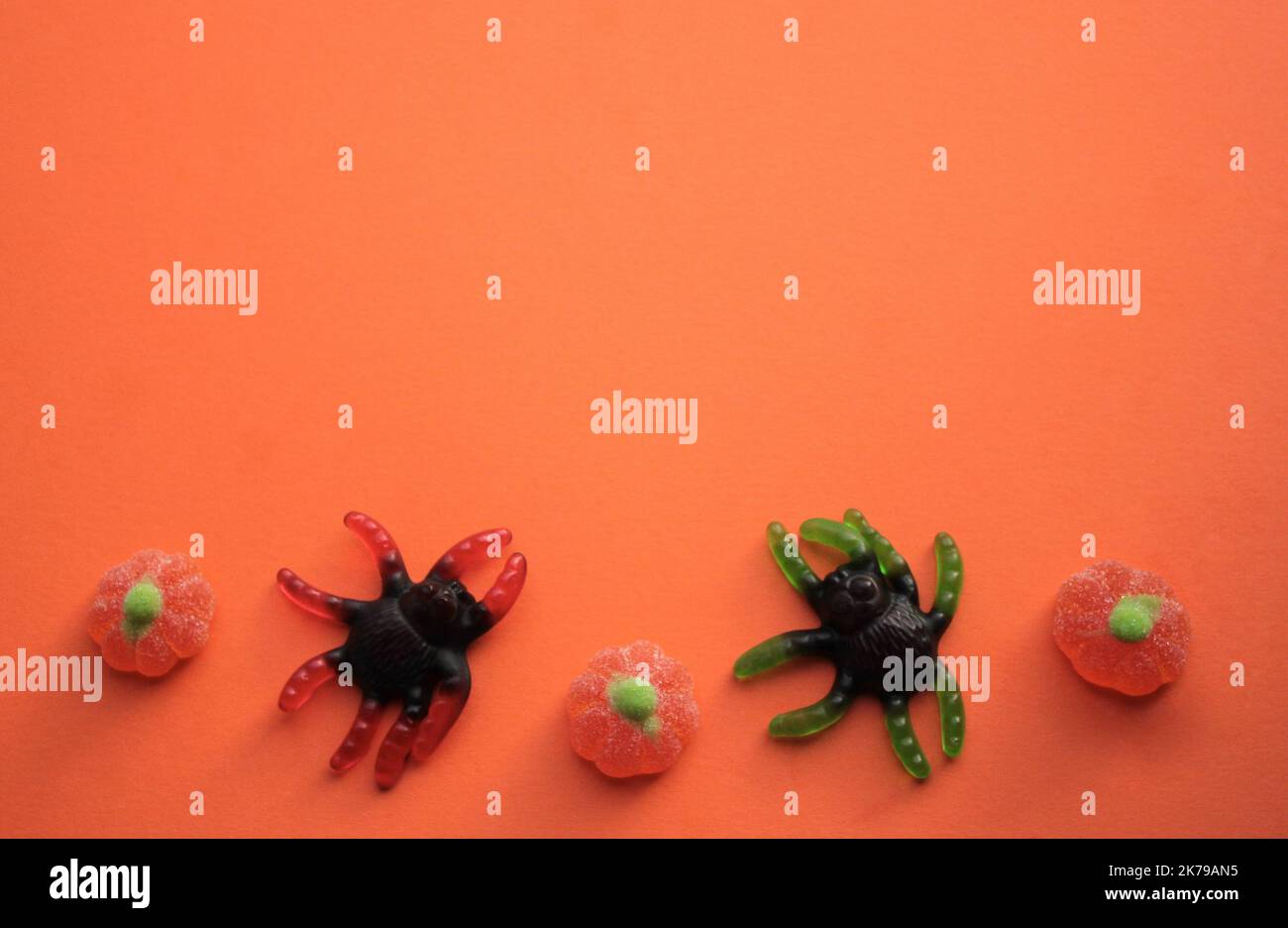 Hallowee: Jelly candies in the form of huge black spiders with green ...