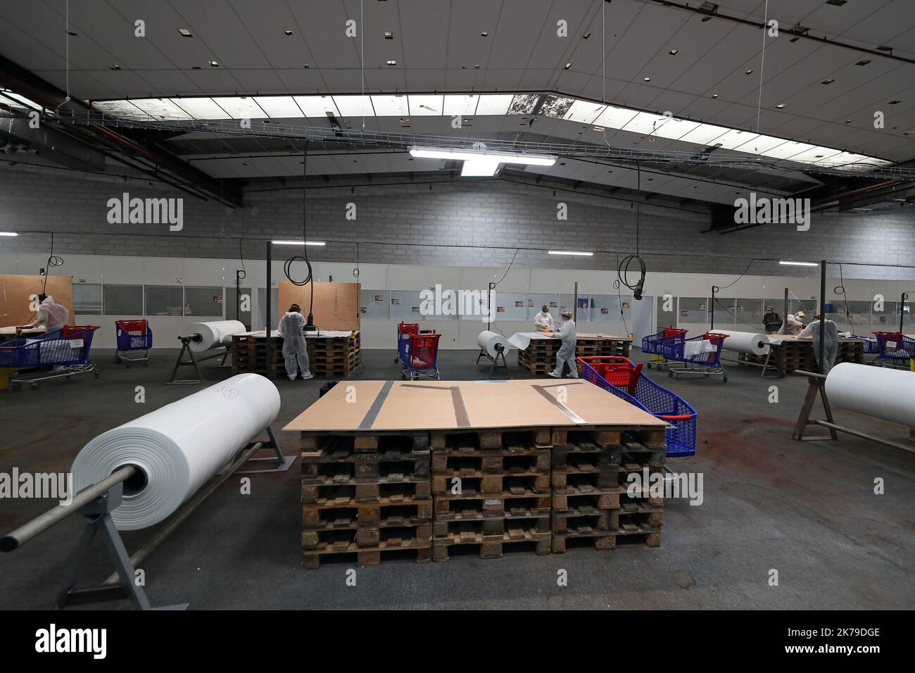 Overcoat (PPE, Personal Protective Equipment) manufacturing for ...