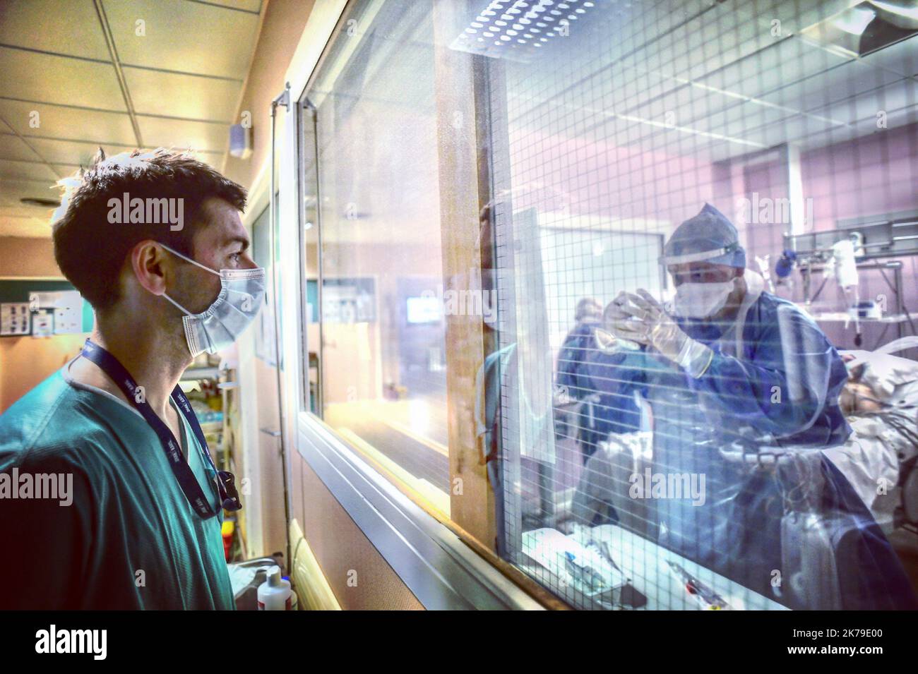 Covid 19 Intensive care unit, France, Caen Hospital April 14 2020 Stock ...