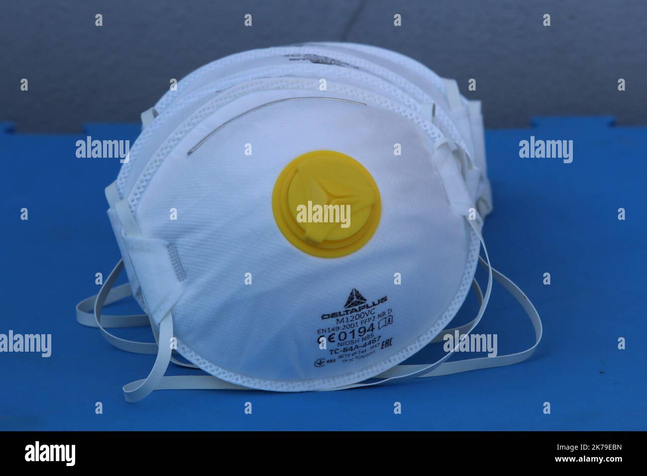 Ppe ffp2 masks in hi-res stock photography and images - Alamy