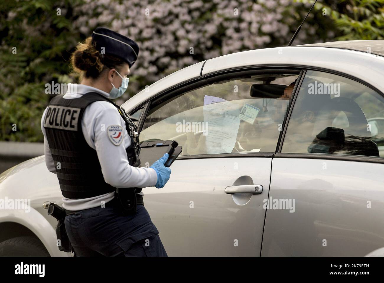 Lyon 25/04/2020 - police check in Lyon on April 25, 2020 - A police ...
