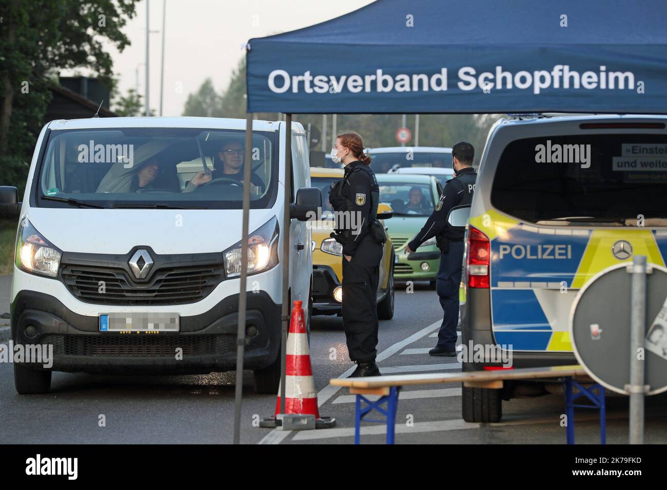 Border workers caught in traffic jams at the Franco-German border at ...