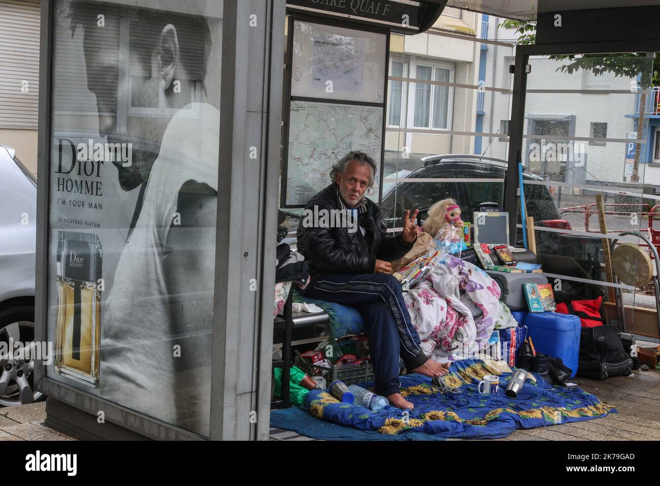 Living in a bus hi-res stock photography and images - Alamy