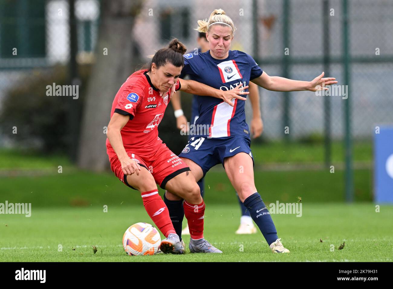 French soccer women division 1 team hi-res stock photography and images ...