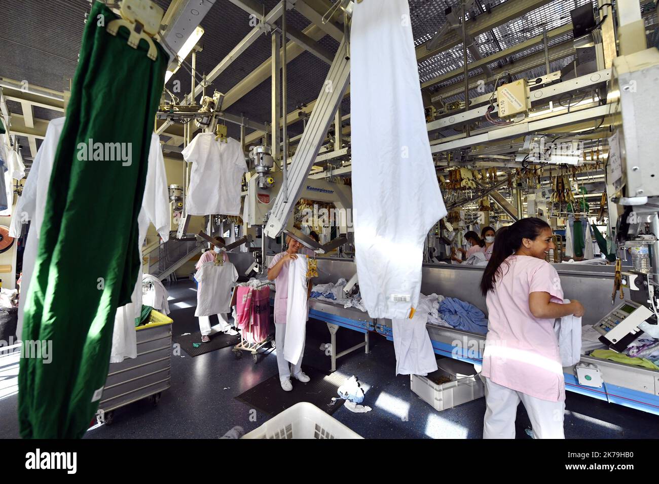 Laundry bag and hospital hi-res stock photography and images - Alamy