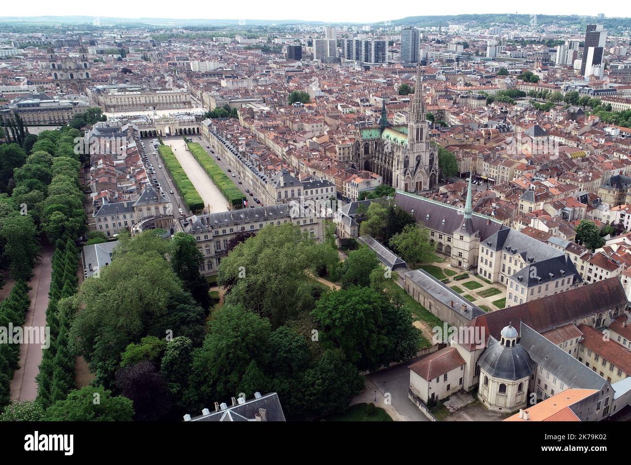 Drone views views of Nancy, France. L'arriÃ¨re de l'Ã©glise des ...