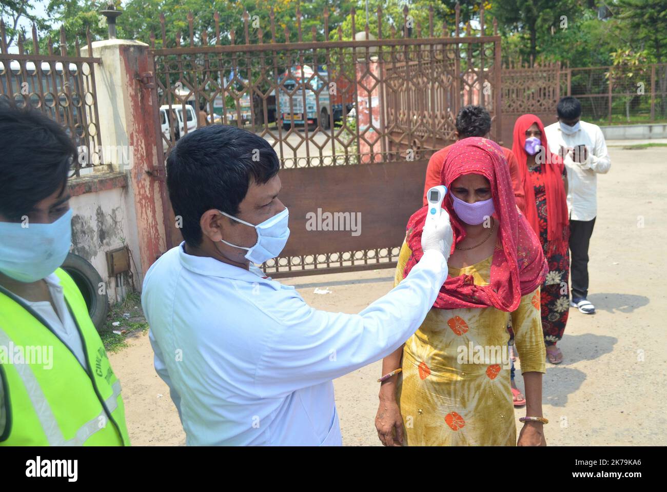 India / Tripura / Agartala - Stranded people of Rajasthan leave for their country of origin ...