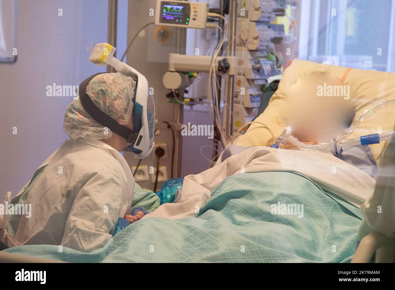 Emergency Department - Intensive Care Unit in the Covid sector at the ...