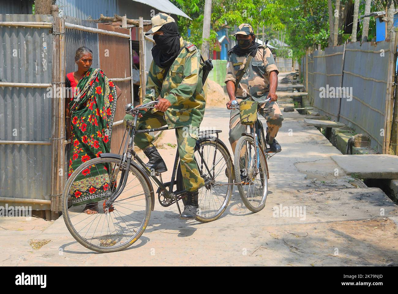 India / Tripura / Agartala - People, who live in a noman's land ...