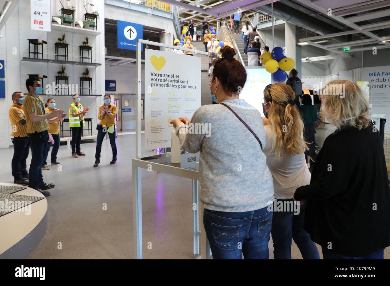 Welcome to ikea hi-res stock photography and images - Alamy