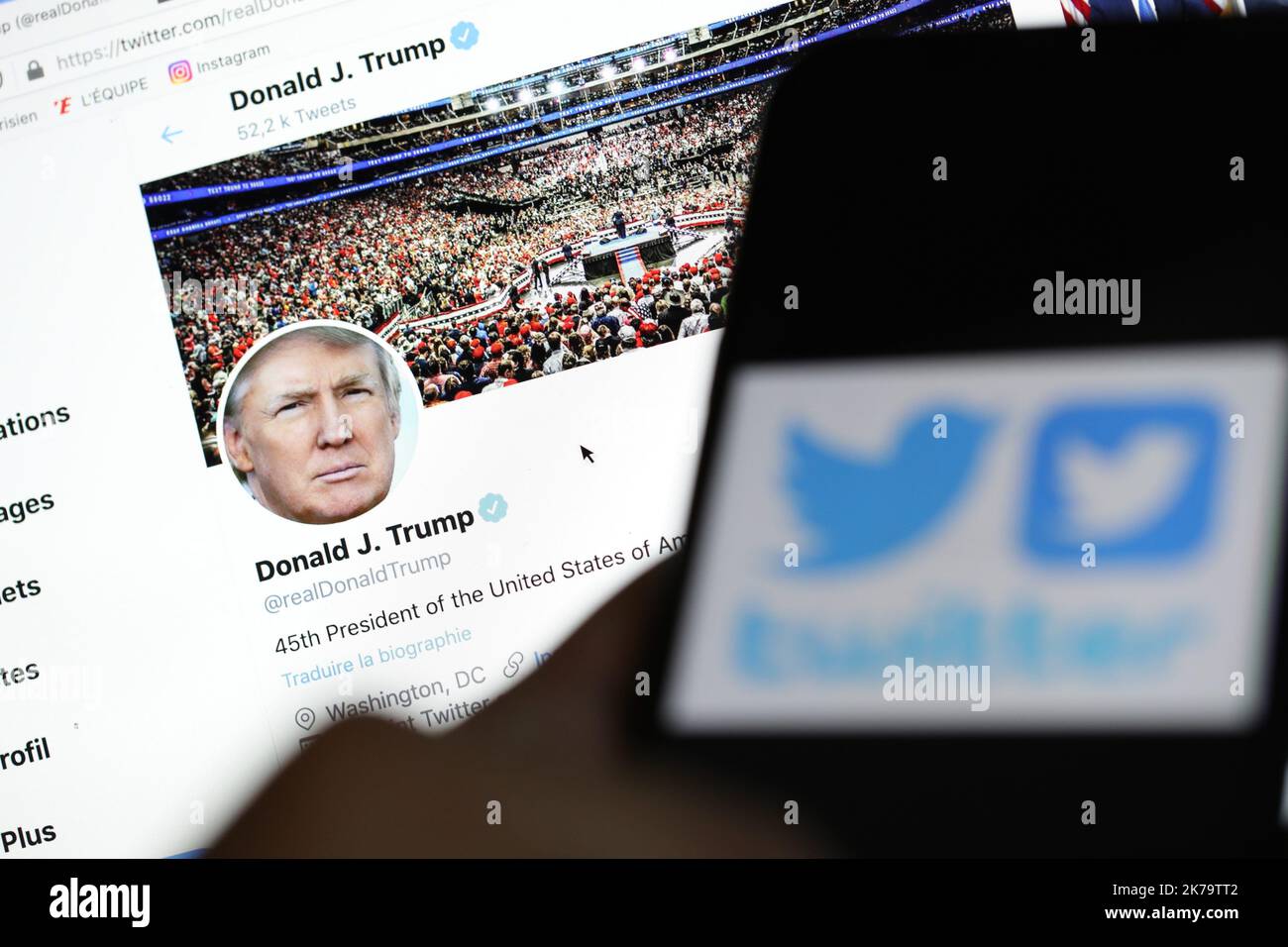 Trump twitter illustration hi-res stock photography and images - Alamy