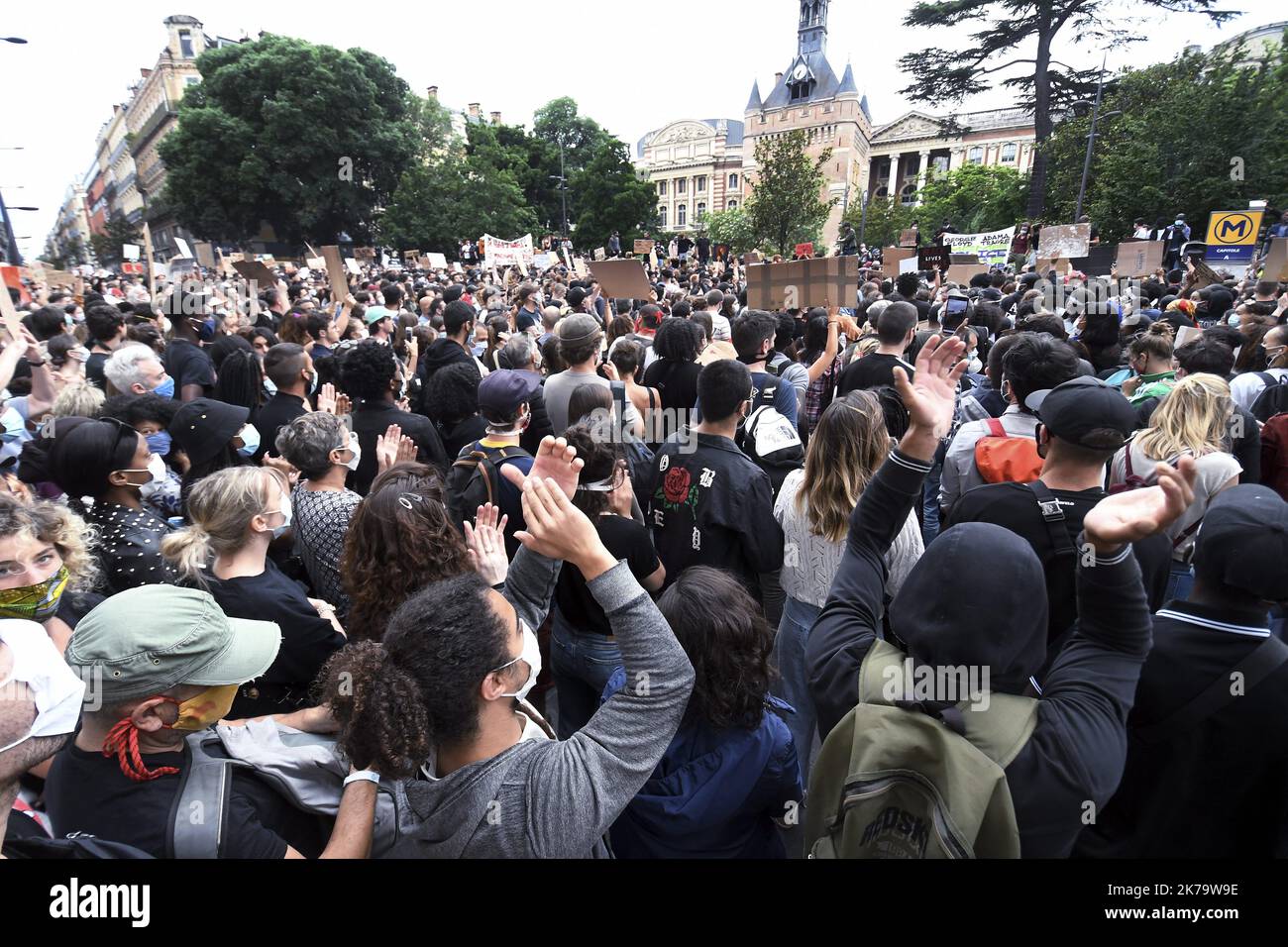 Protesters in remembrance of GEORGE FLOYD and Adama Traore (French ...