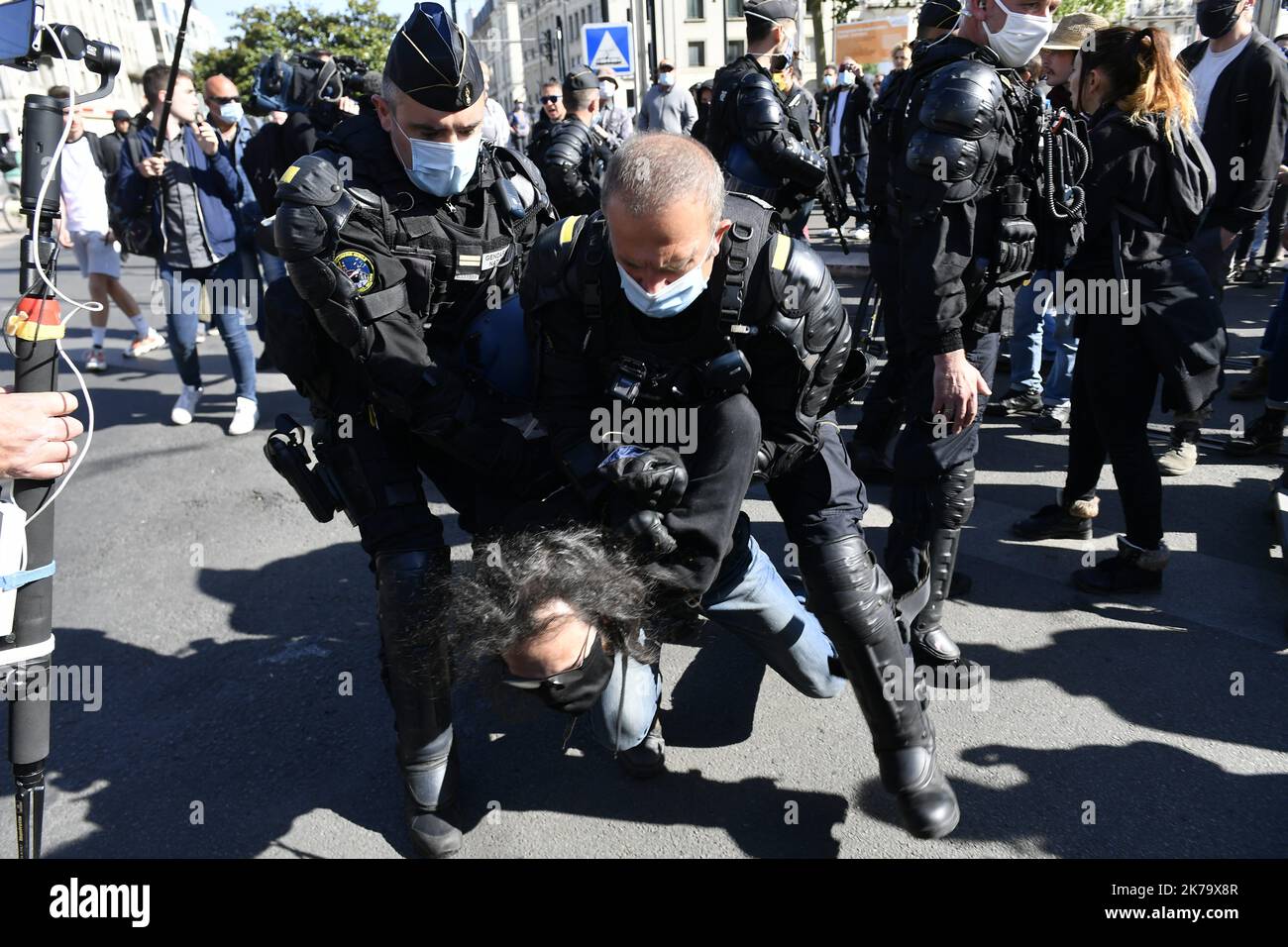 Bavure policieres hi-res stock photography and images - Alamy