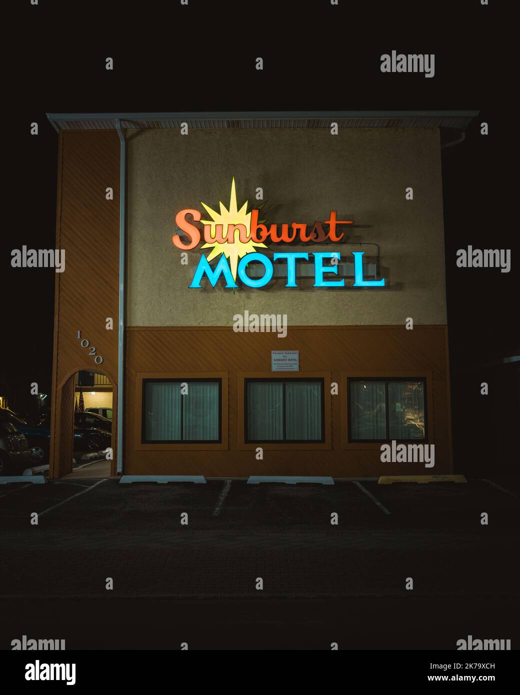 Sunburst motel hi-res stock photography and images - Alamy