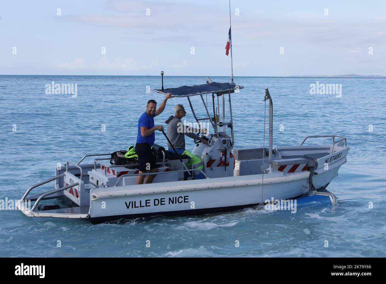 Cleaning of the beaches hi-res stock photography and images - Alamy