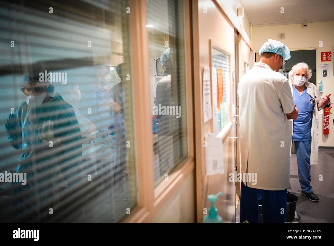 2020/06/16. Covid-19: intensive care service, Nevers Hospital Centre ...
