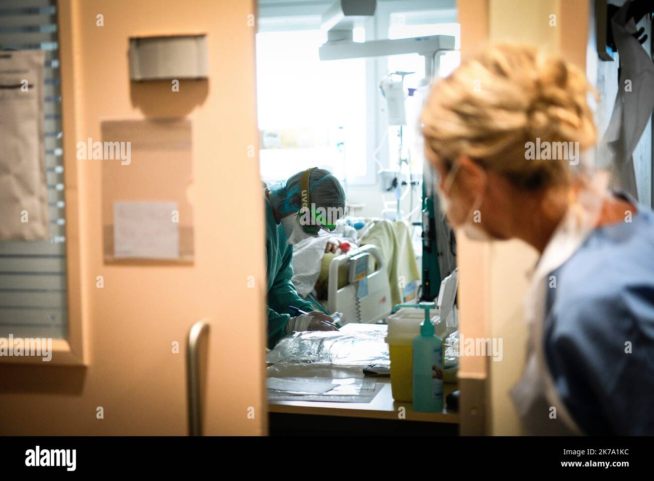 2020/06/16. Covid-19: intensive care service, Nevers Hospital Centre ...