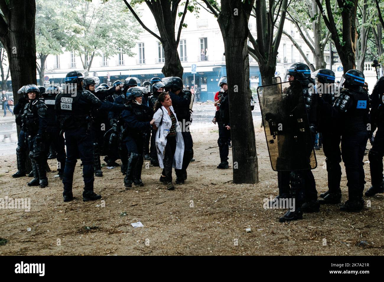 During the demonstration by healthcare personnel in Paris on 16 June ...