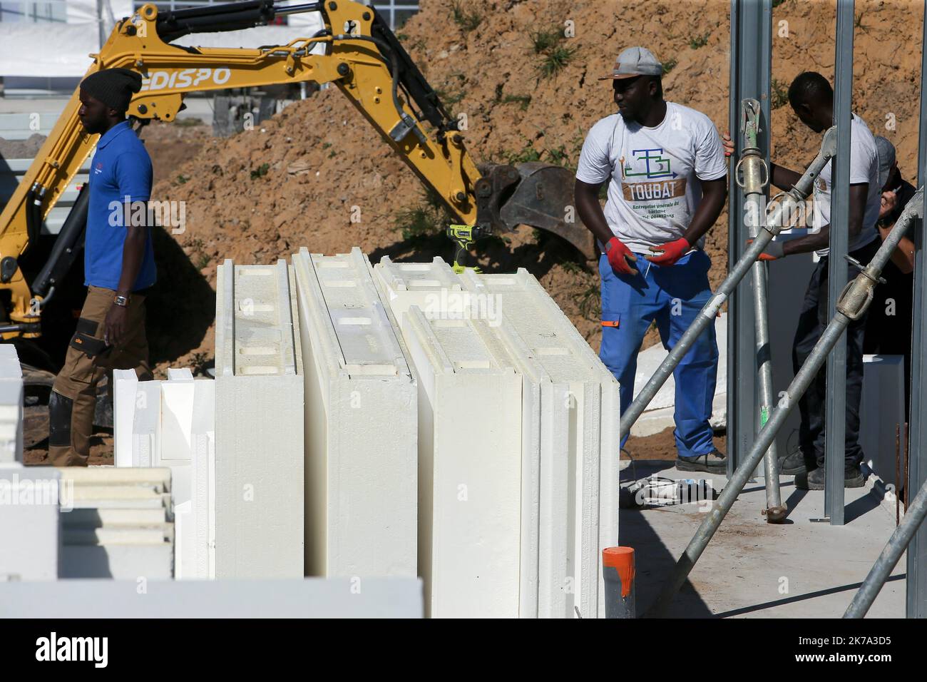 Construction of the first polystyrene house Stock Photo - Alamy