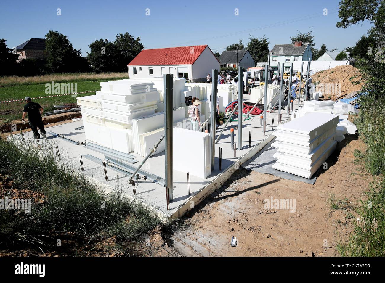 Construction of the first polystyrene house Stock Photo - Alamy