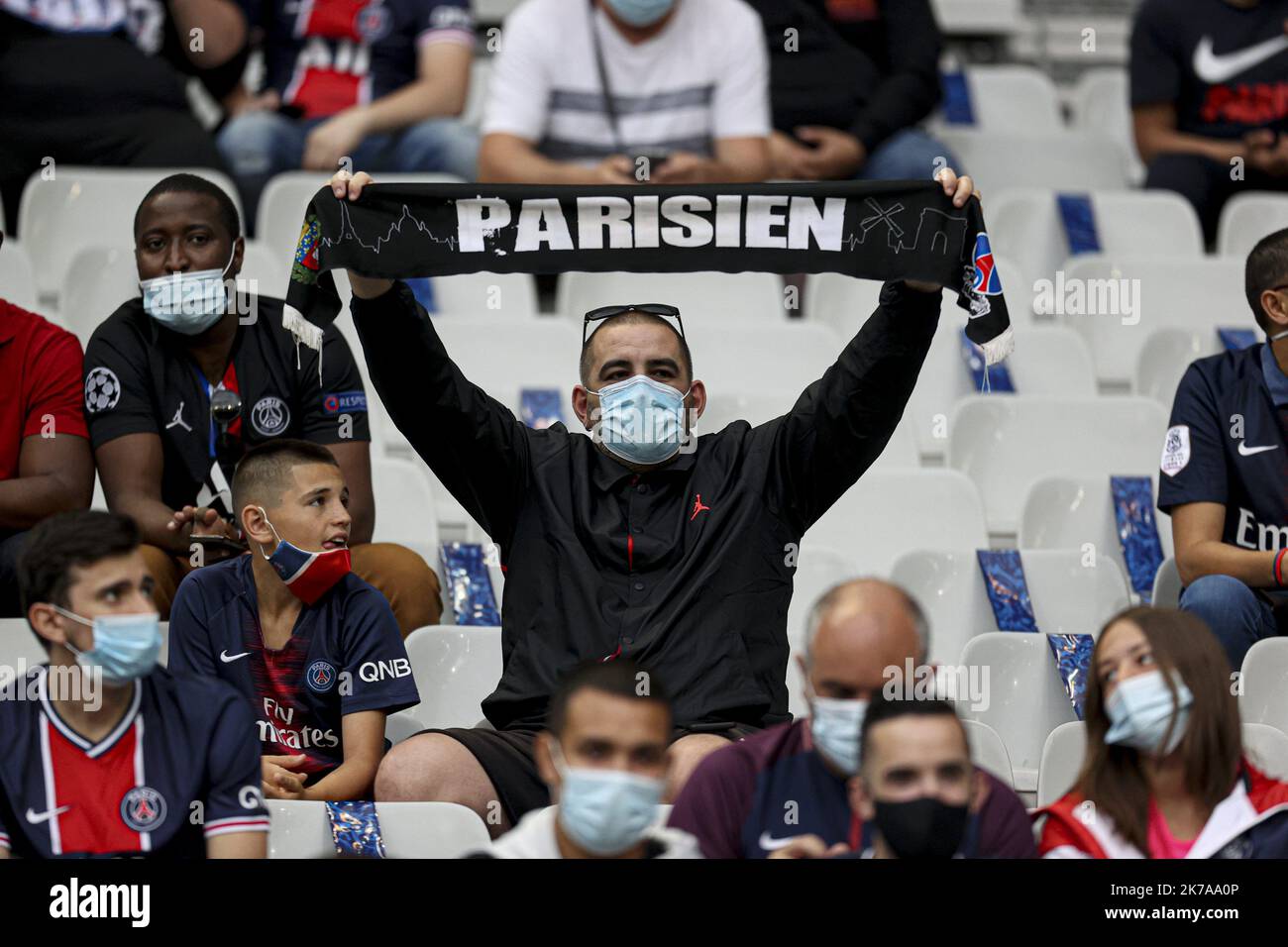 French football fans stadium hi-res stock photography and images - Alamy