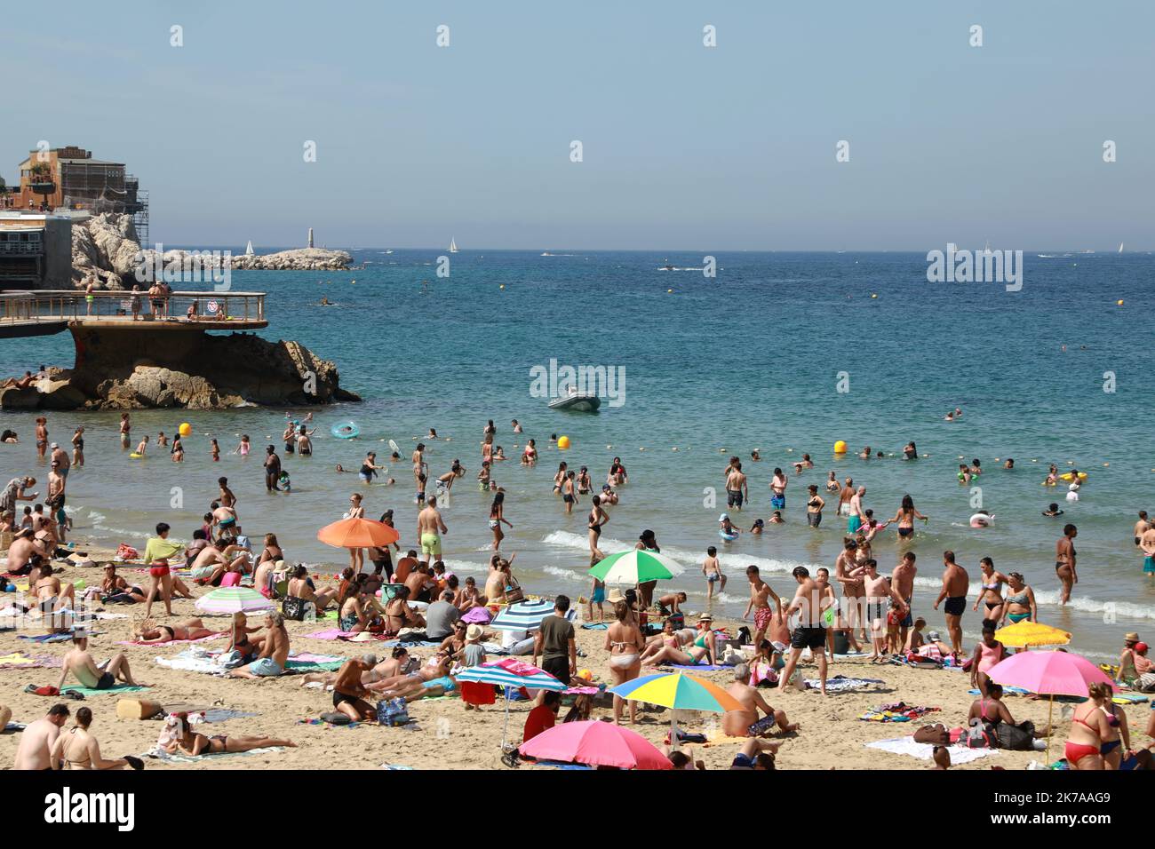 Coeur sur la plage hi-res stock photography and images - Alamy