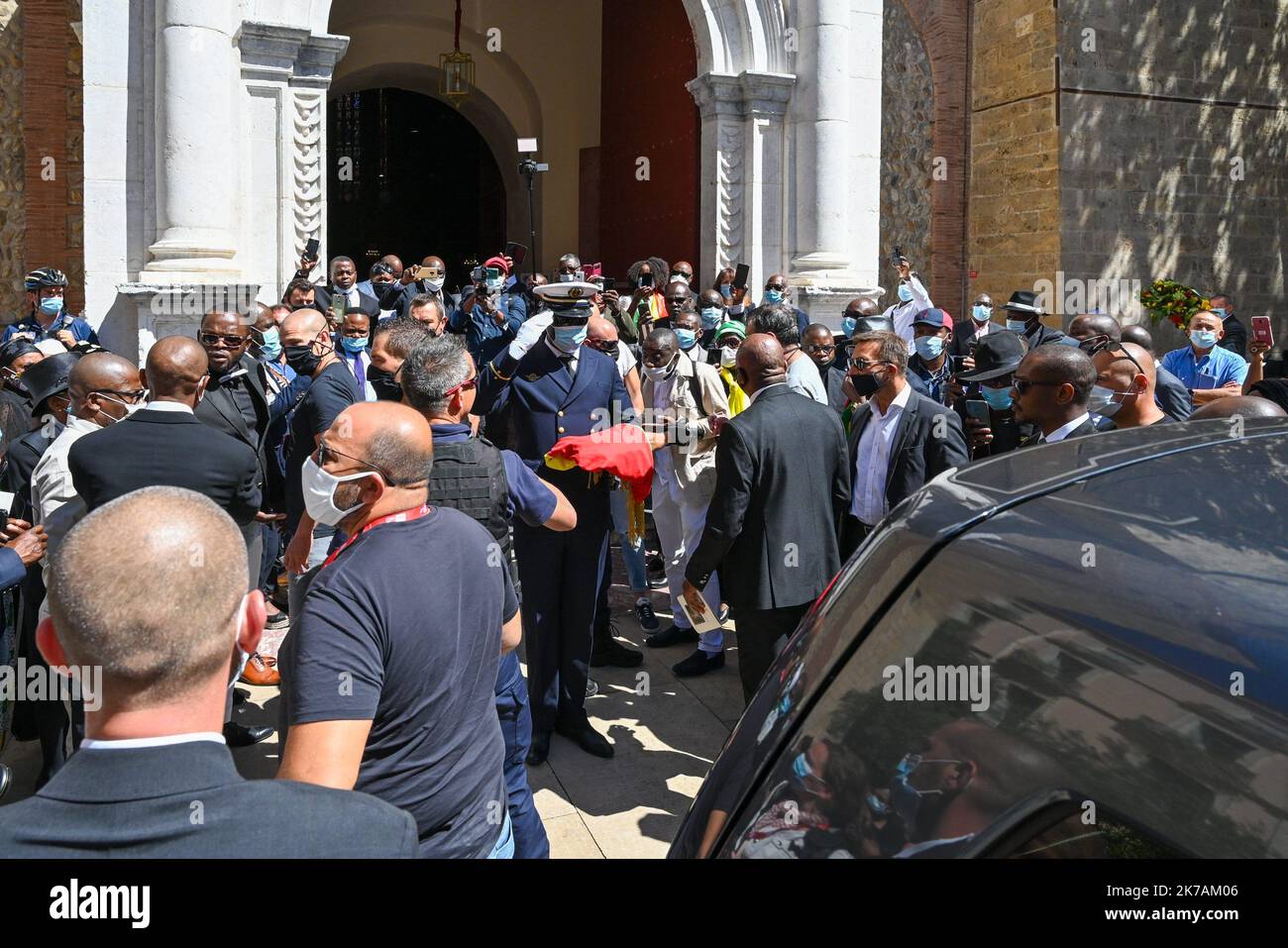 Congo funeral hi-res stock photography and images - Alamy