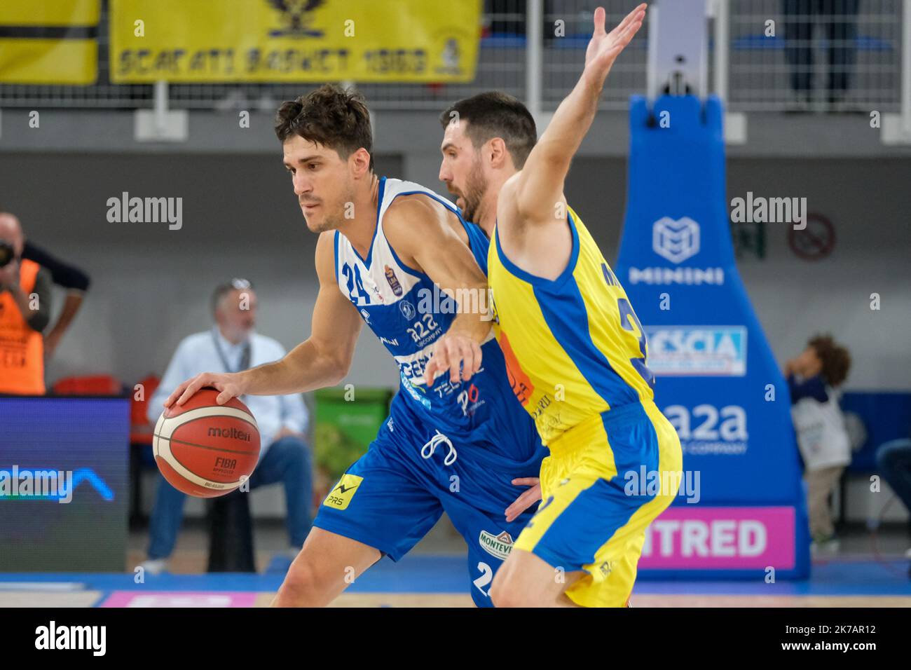 Italienische basket meisterschaft hi-res stock photography and images ...