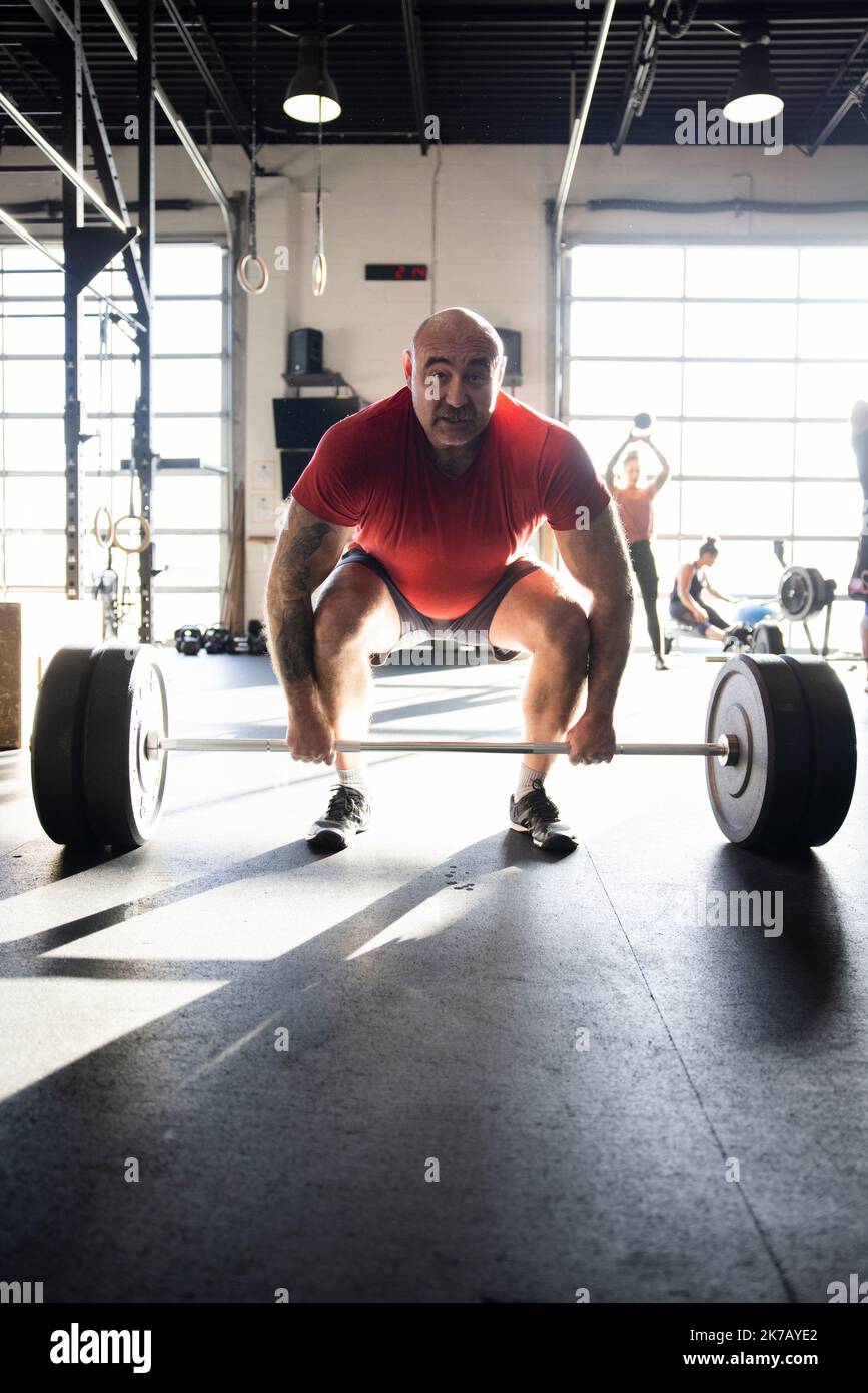 Deadlift with barbell man hi-res stock photography and images - Alamy