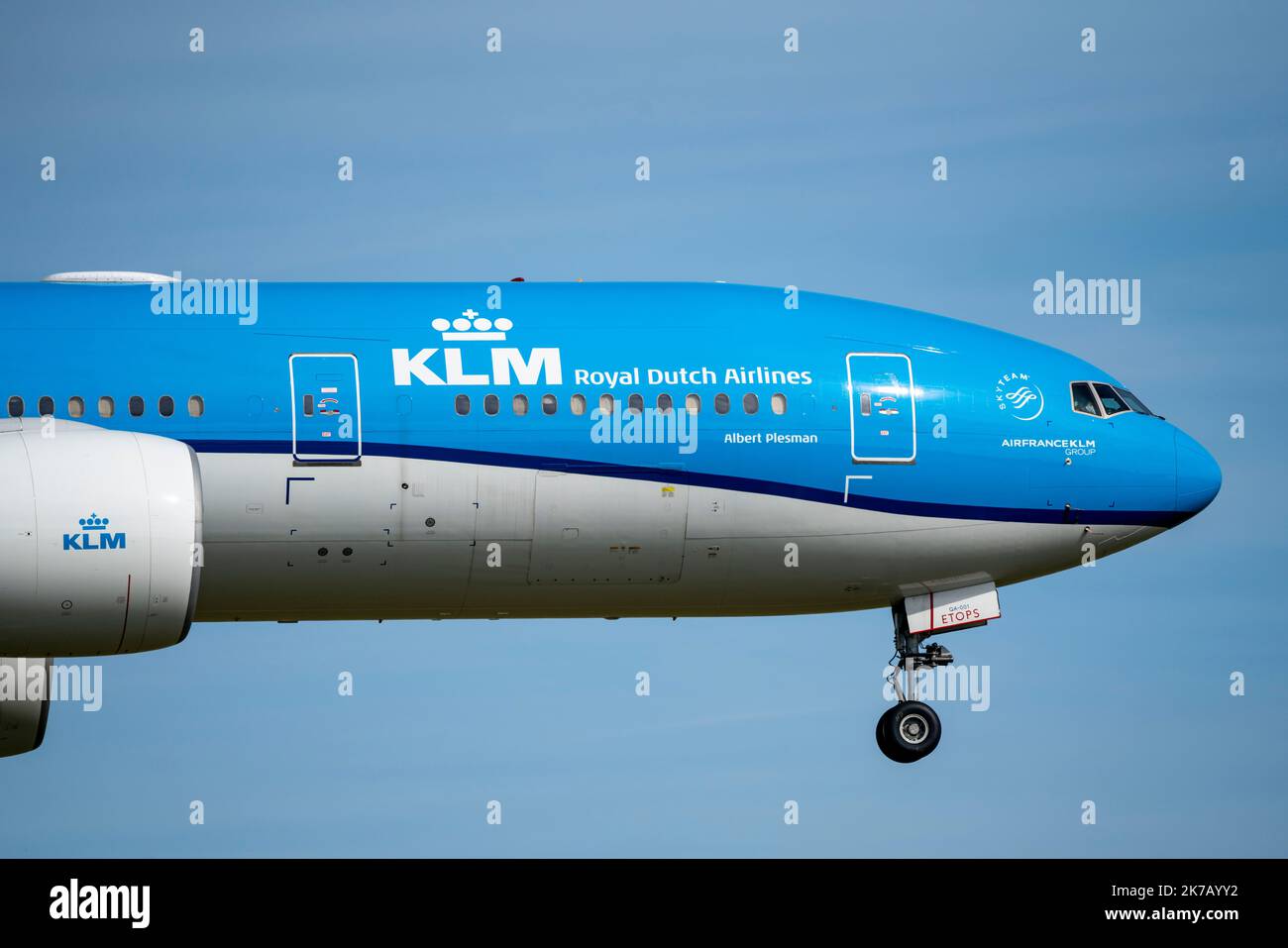 Amsterdam Schiphol Airport, AMS, Aircraft approaching Kaagbaan, runway ...