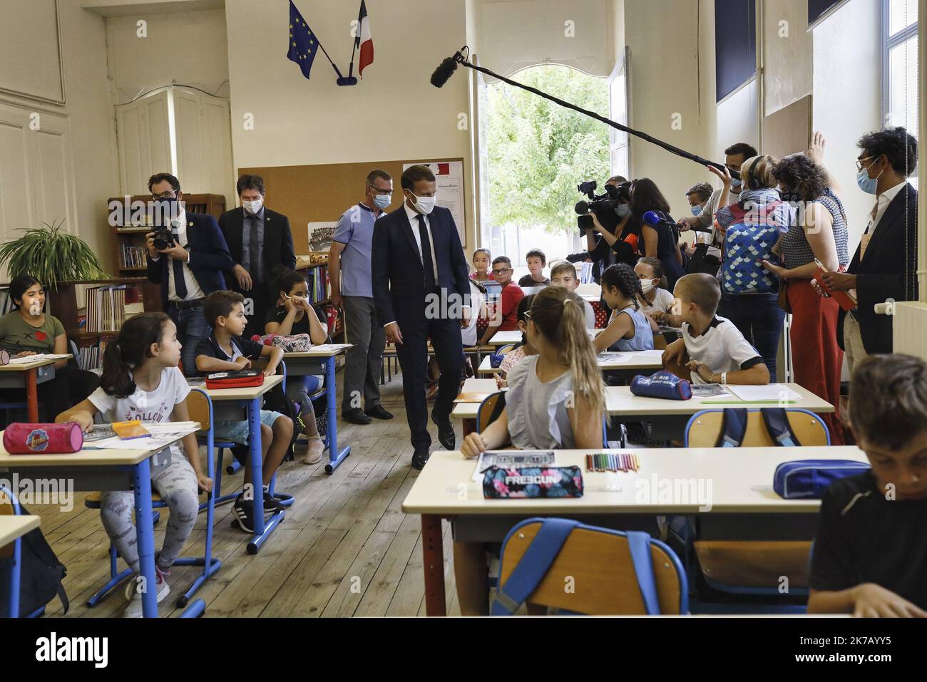 Les élèves en classe hi-res stock photography and images - Alamy