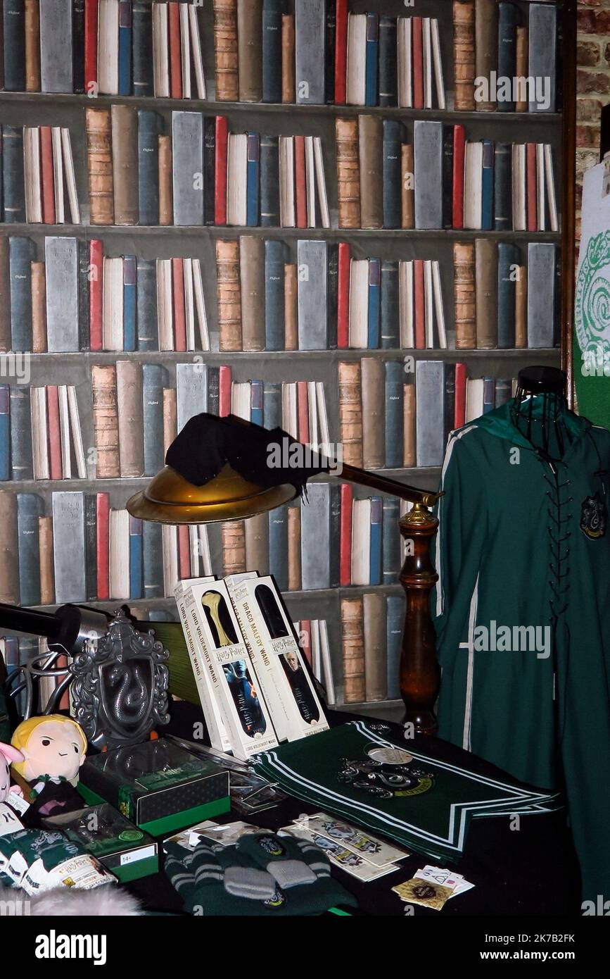 Lancement de harry potter hi-res stock photography and images - Alamy