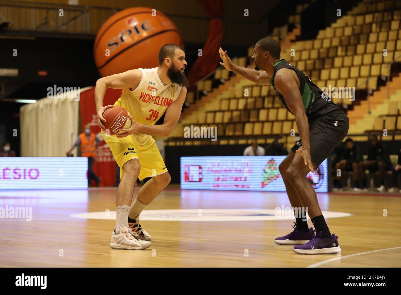 Thierry Larret / Maxppp. Basket Pro B Leaders Cup . JA Vichy Clermont ...