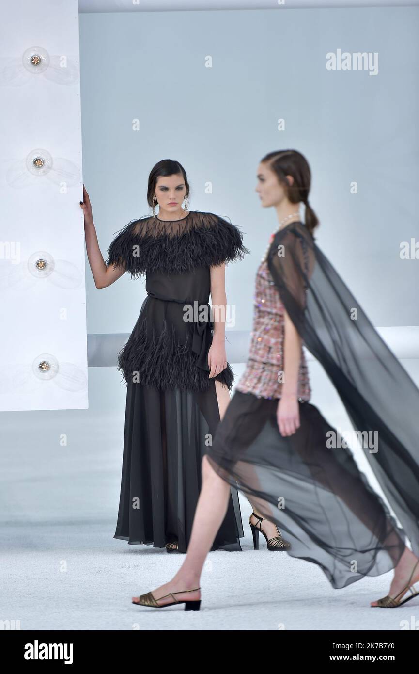 ©FRANCK CASTEL/MAXPPP - Chanel Runway Paris Fashion Week Womenswear ...