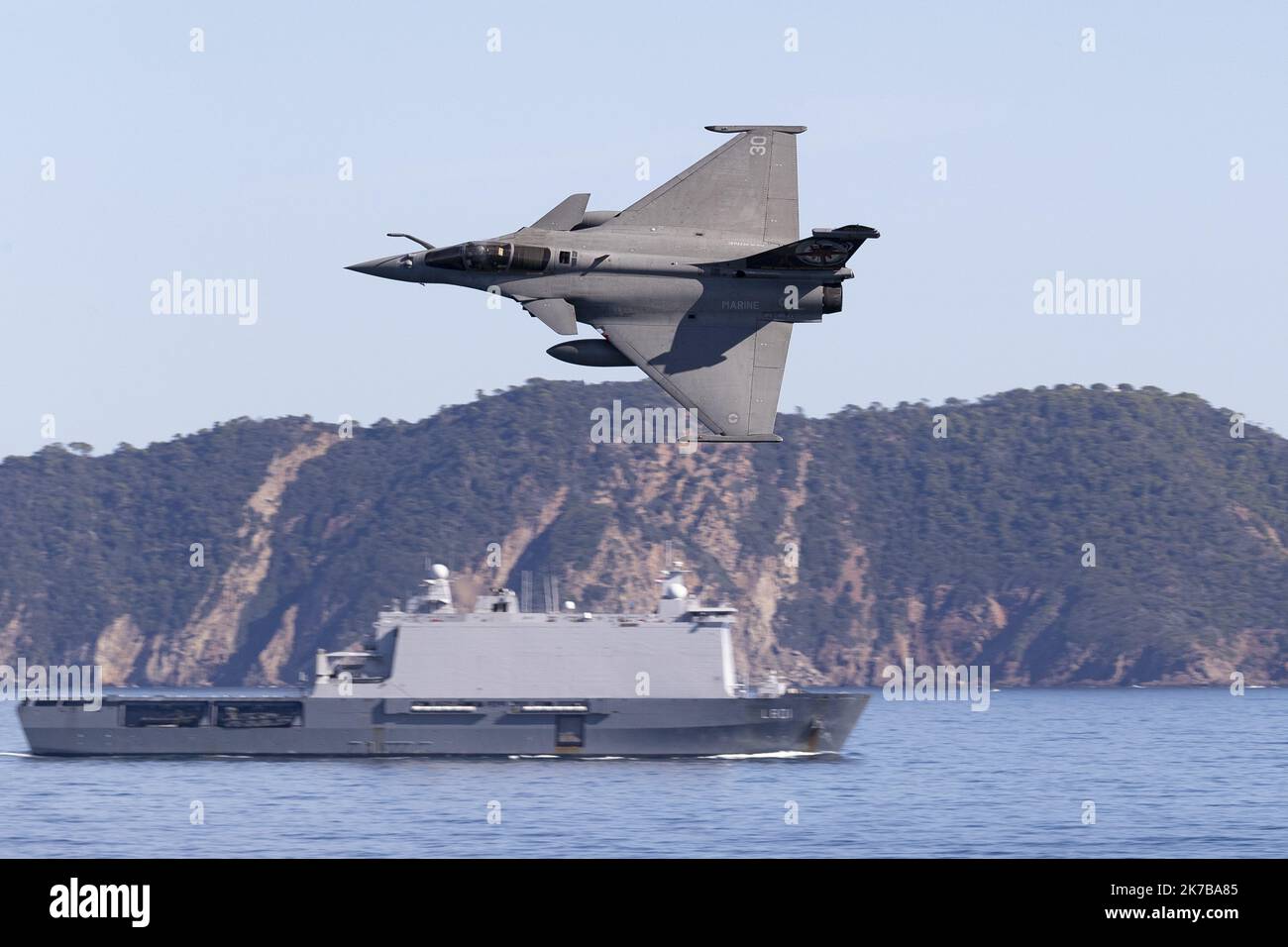 ©PHOTOPQR/LA PROVENCE/SPEICH 08/10/2020 ; HYERES Defense : Exercice ...