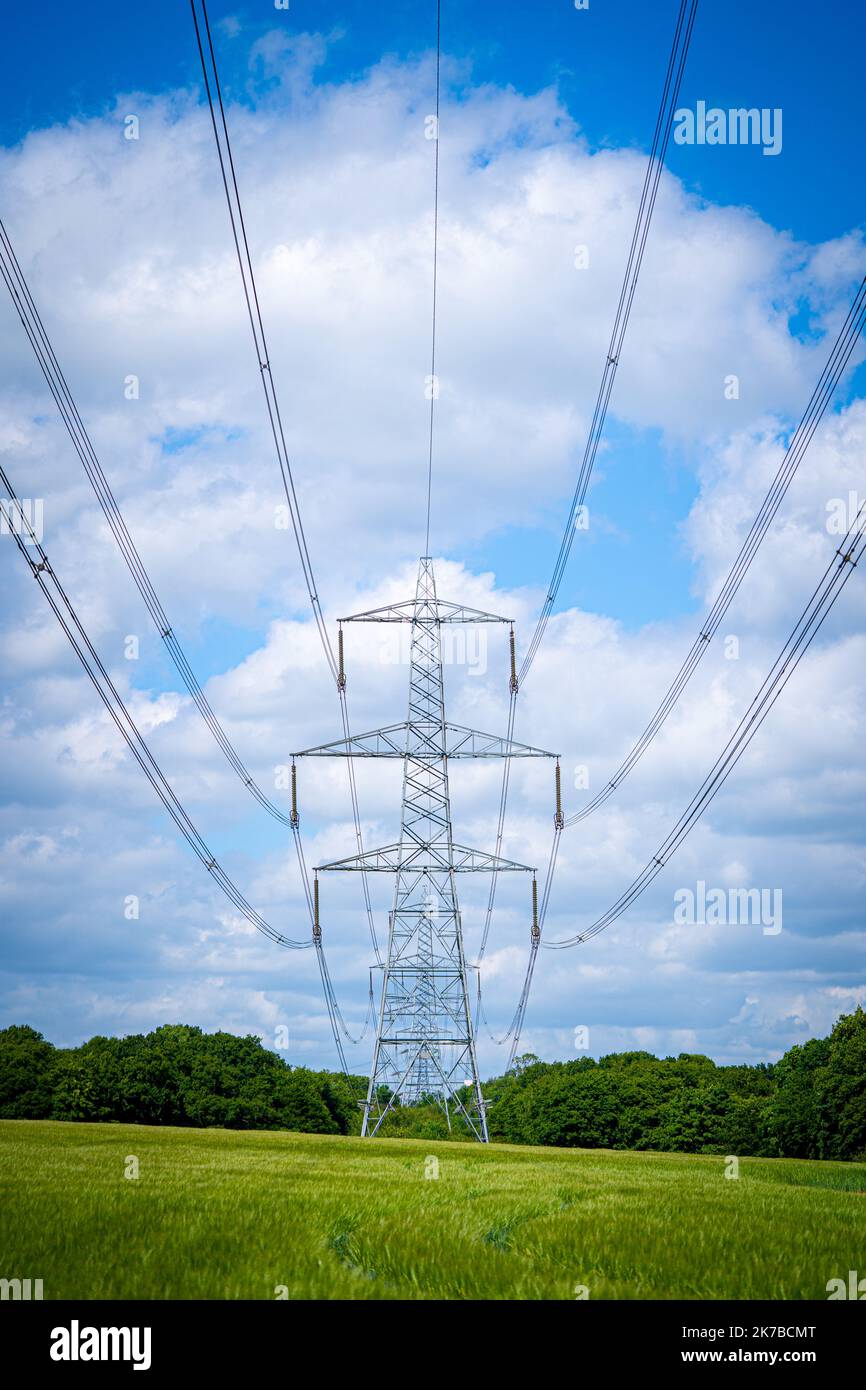 Pylon Power Electricity Electrical Distribution Aerial Cable Running ...