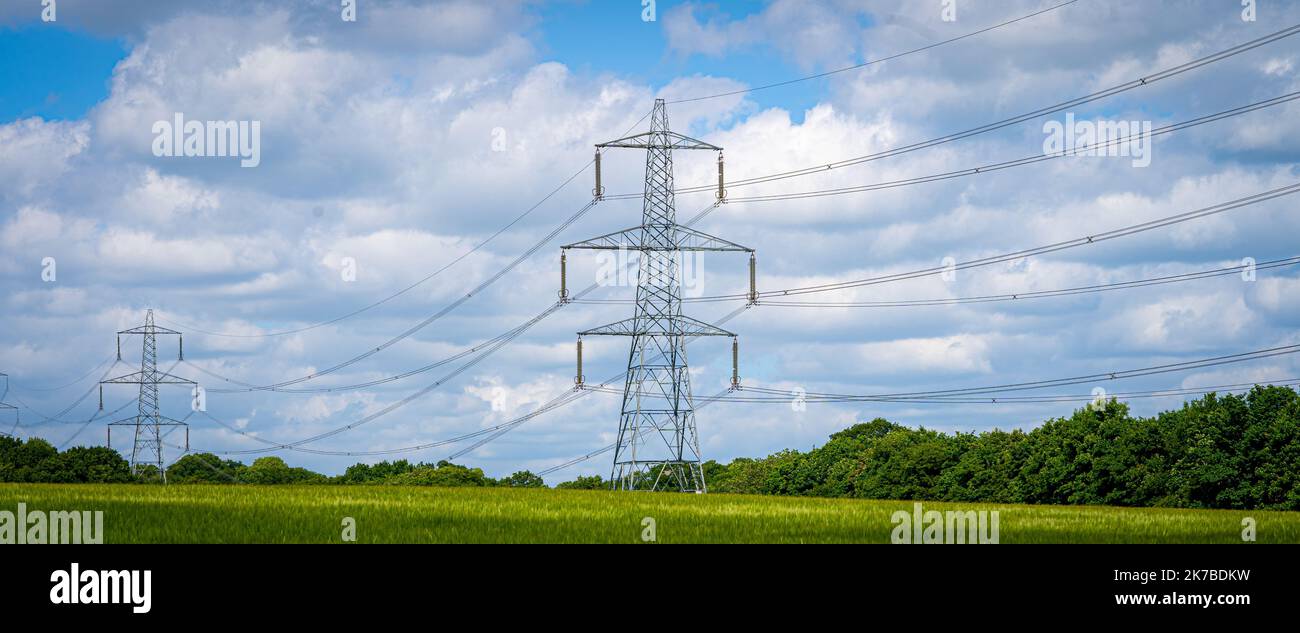 Pylon Power Electricity Electrical Distribution Aerial Cable Running ...