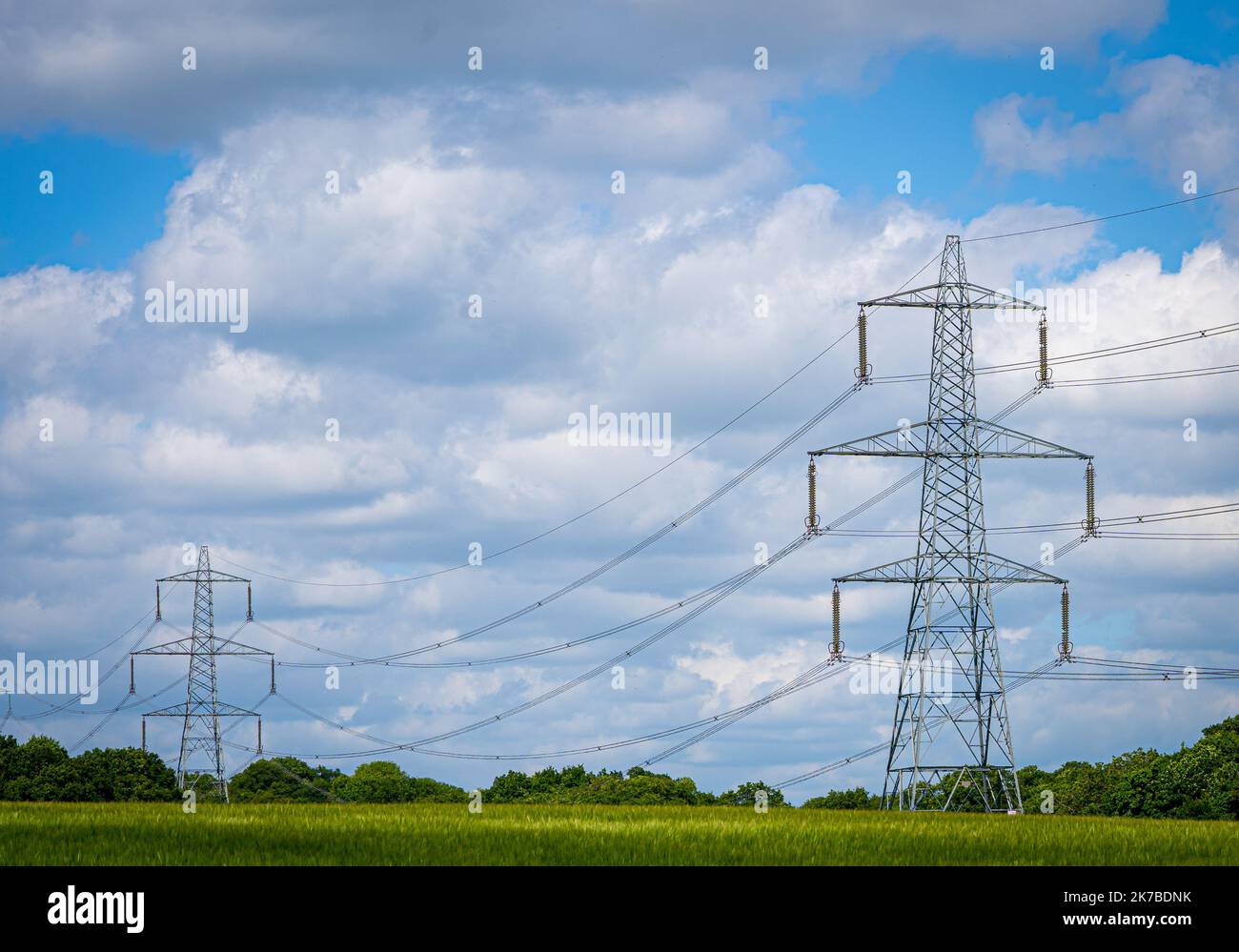 Pylon Power Electricity Electrical Distribution Aerial Cable Running ...