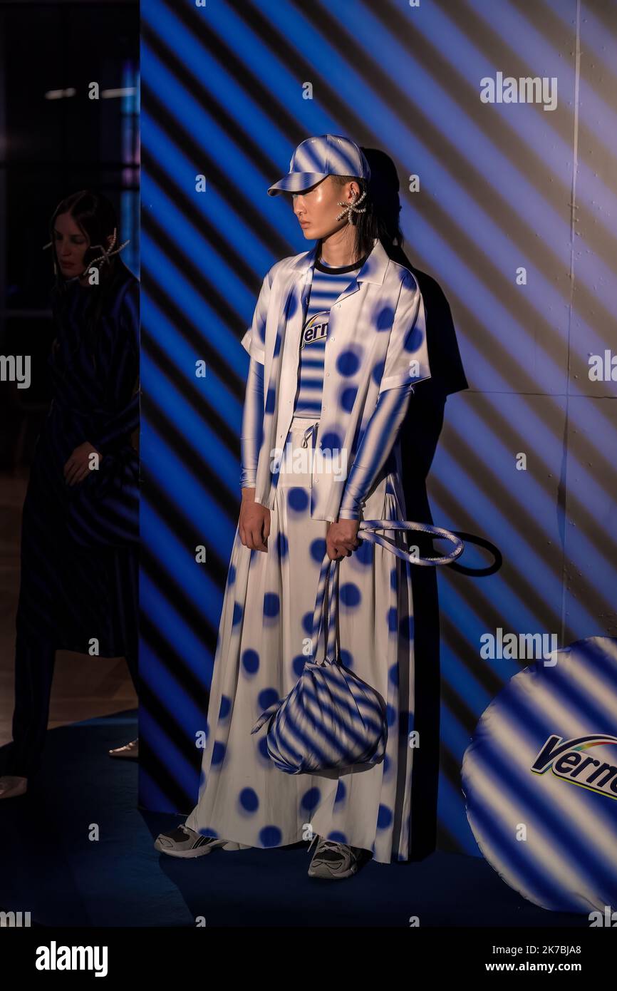 Melbourne, Australia, 10 October, 2022. A model dressed in a design by ...