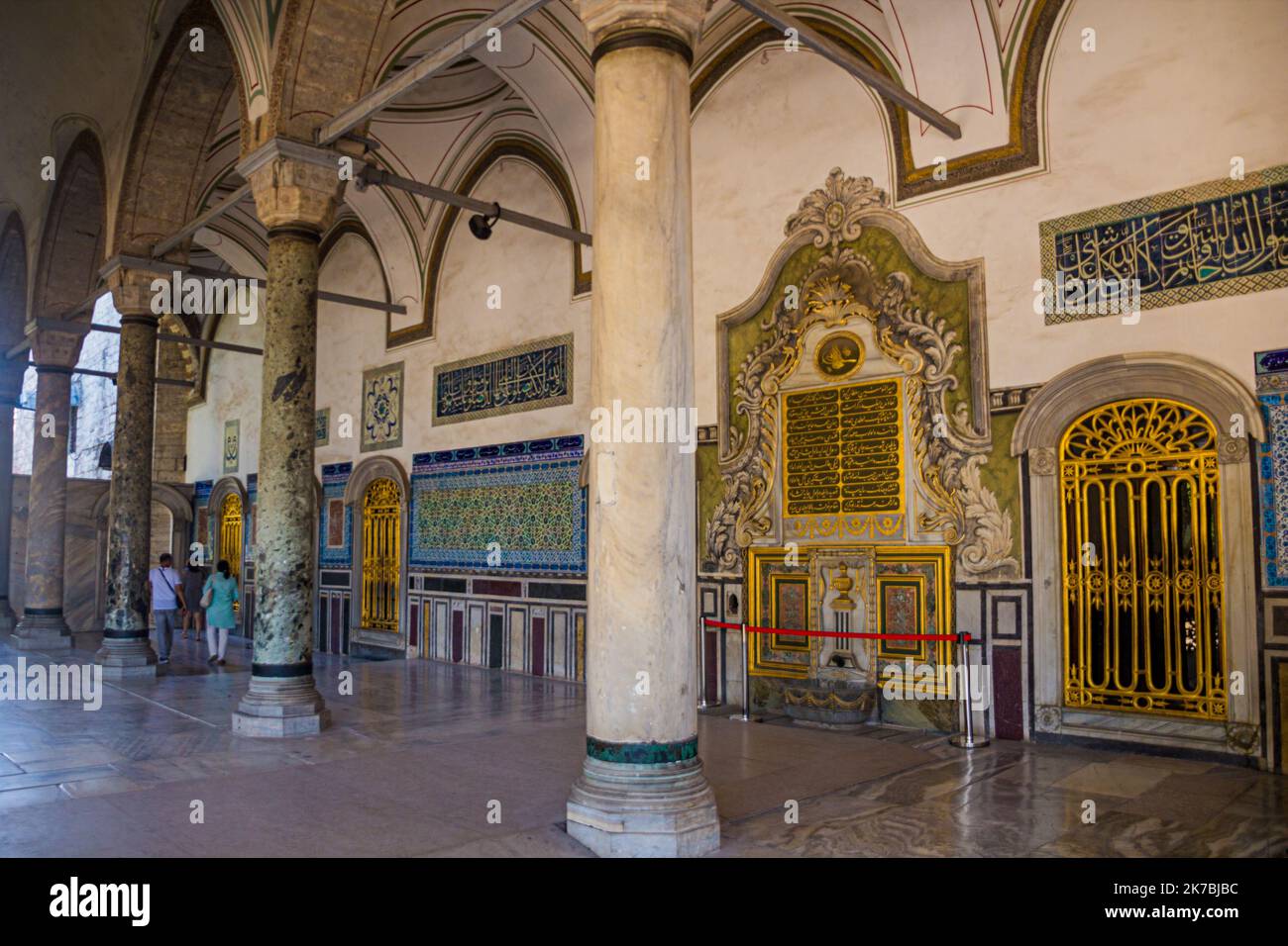 Turkey istanbul topkapi palace columns hi-res stock photography and ...