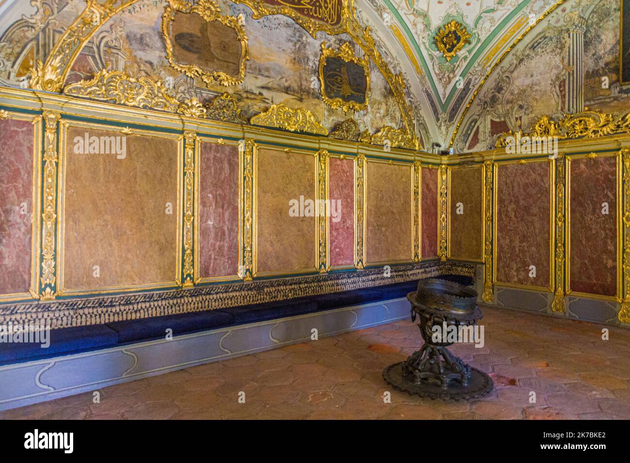ISTANBUL, TURKEY - JULY 22, 2019: Interior of the Imperial Divan at ...